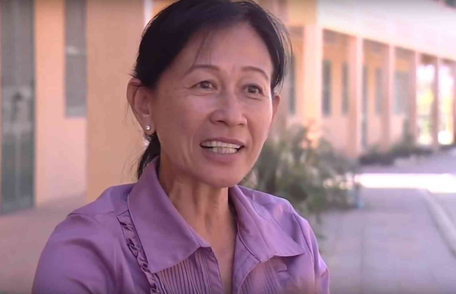 Phalla Neang teaches blind children in Cambodia | eNSPIRED